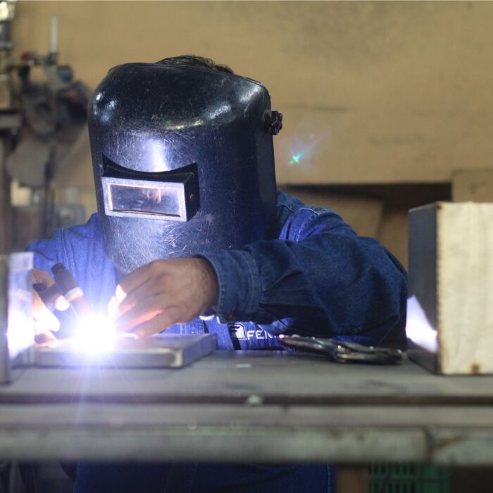 Lo mejor siempre está con Ferro Industrial. - FERRO INDUSTRIAL
